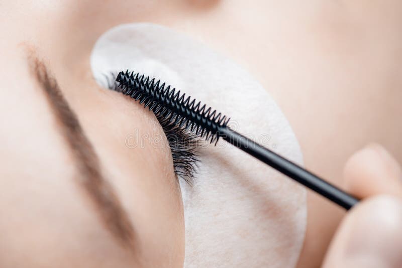 Master Combing with Brush Lashes after Eyelash Extension Procedure ...
