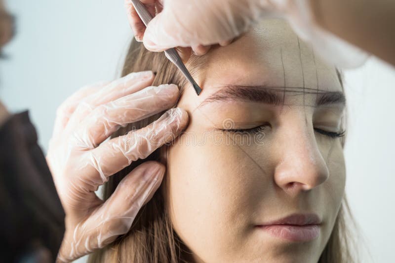 The Master Corrects the Makeup, Shapes it with a Thread and Plucking ...