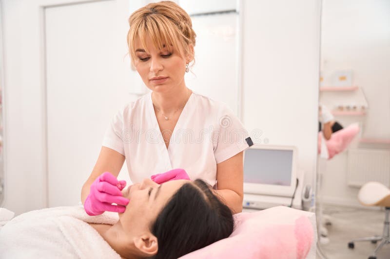 Master Marks the Client Lips before the Procedure Stock Photo - Image ...