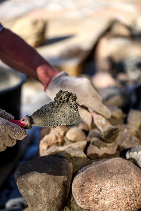 Hands of an Old Master Mason Stock Photo - Image of builder, bricklayer ...
