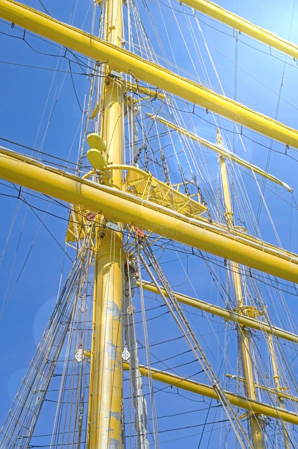 The Sailboat mast stock photo. Image of pulley, equipment - 132520484
