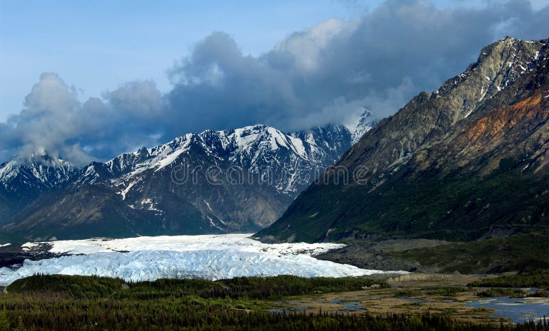 Matanuska River Flows Utumn Season Fall Color Alaska Stock Photo ...
