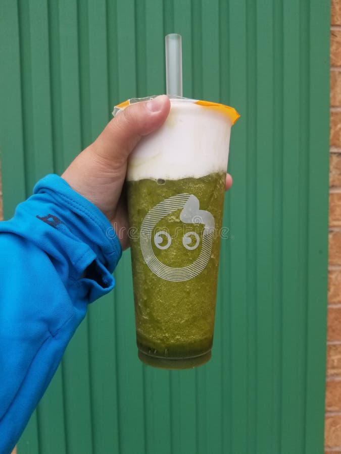 Matcha Slush Macchiato editorial photo. Image of cold - 156263371