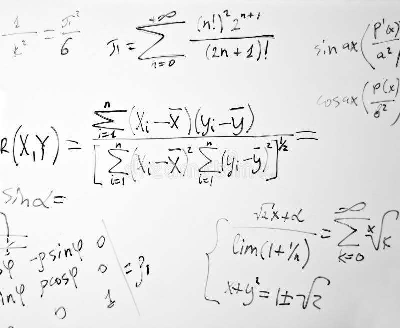 Formules Complexes De Maths Sur Le Tableau Blanc Mathématiques Et ...