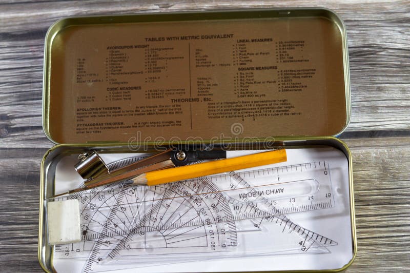 Mathematical Instrument Box, Geometry Set in Metal Case for Students in ...
