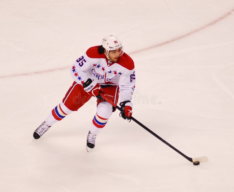 Mathieu Perreault Washington Capitals Editorial Photo - Image of hockey, stick: 23792726