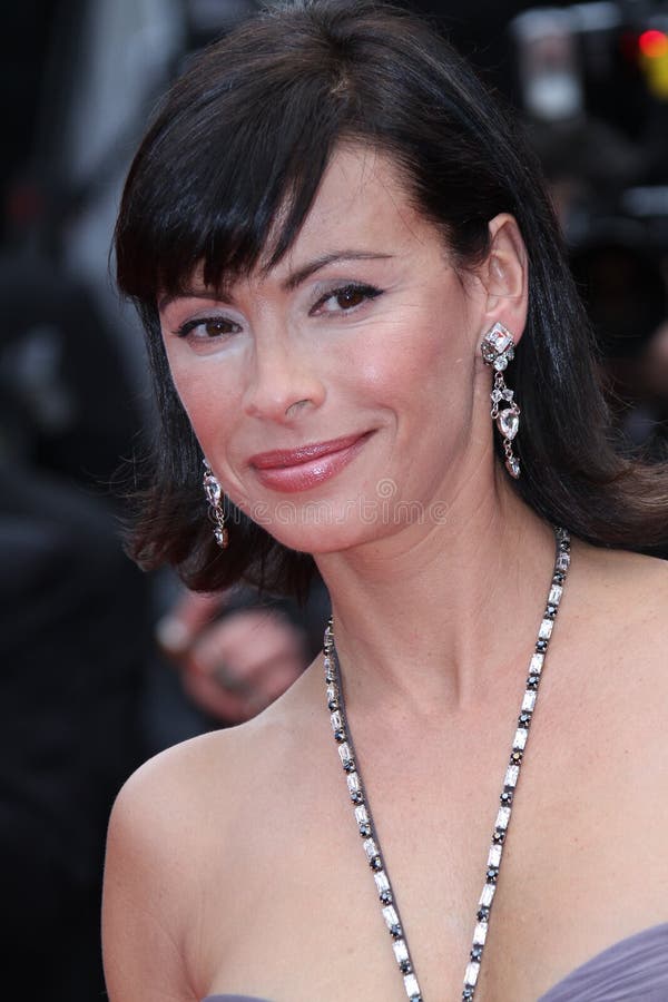 Mathilda May editorial photo. Image of coiffure, hairdress - 14686696