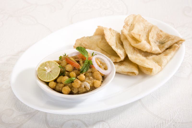 Matra Chaat with Aloo Kulcha Stock Image - Image of bread, cardamom ...