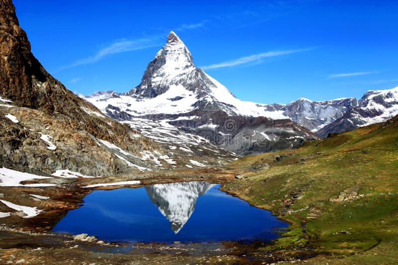 Reflexion Von Matterhorn Im See, Zermatt Stockbild - Bild von nave ...