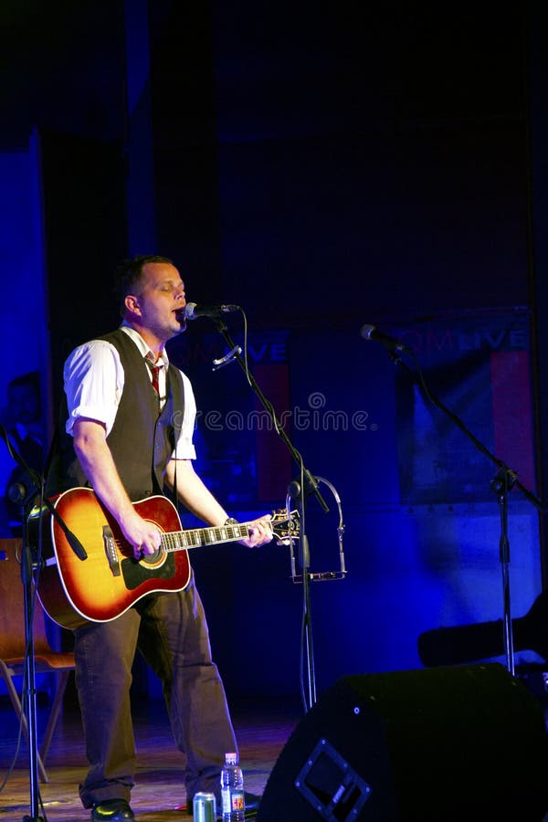 Matthew Ryan editorial image. Image of theater, singer - 16468910