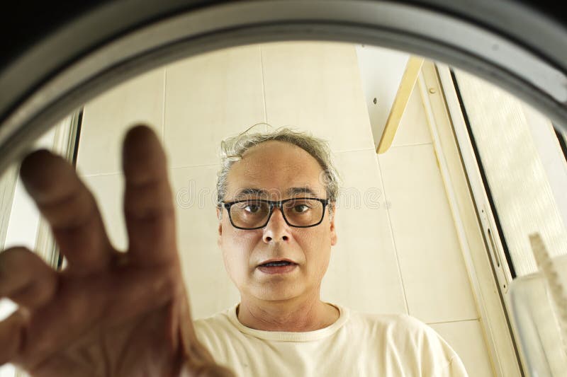 View Looking Out Inside Washing Machine Stock Photos - Free & Royalty ...