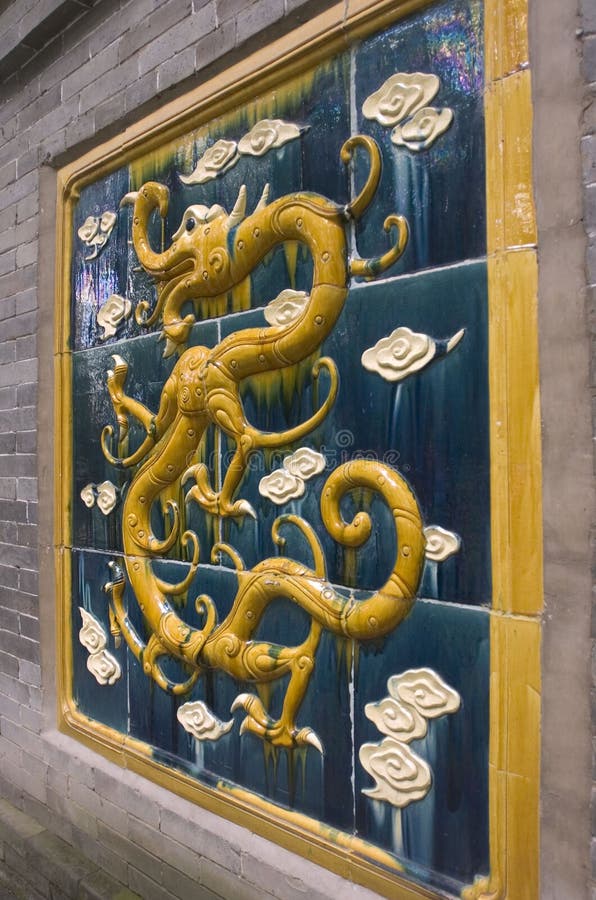 Mausoleo Giallo Dell'imperatore Immagine Stock - Immagine di ...