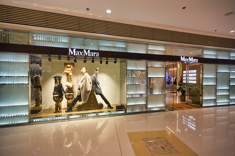 Max Mara Store in Hong Kong Editorial Photography - Image of entry ...