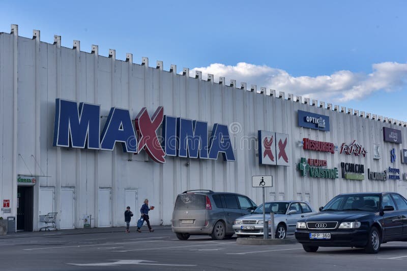 MAXIMA store sign editorial stock image. Image of biggest - 41497484