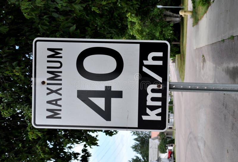Maximum 40 km/hr signage stock photo. Image of outdoor - 40153988