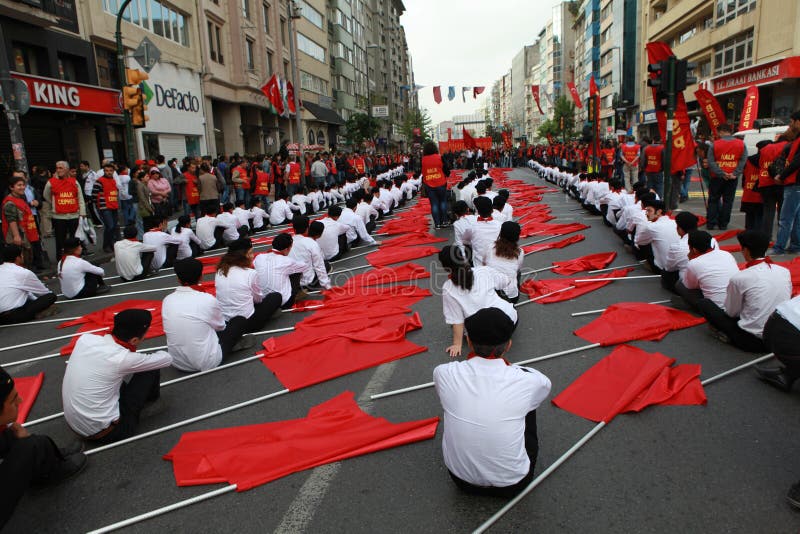 May 1 in istanbul editorial photo. Image of showmay, active - 24573461