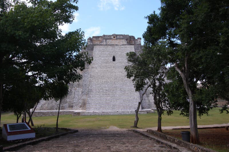 Maya Ruins of Uxmal Temple, Yucatan, Mexico Editorial Image - Image of ...