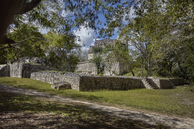 Mayan City chichen itza stock image. Image of pyramid - 254171841