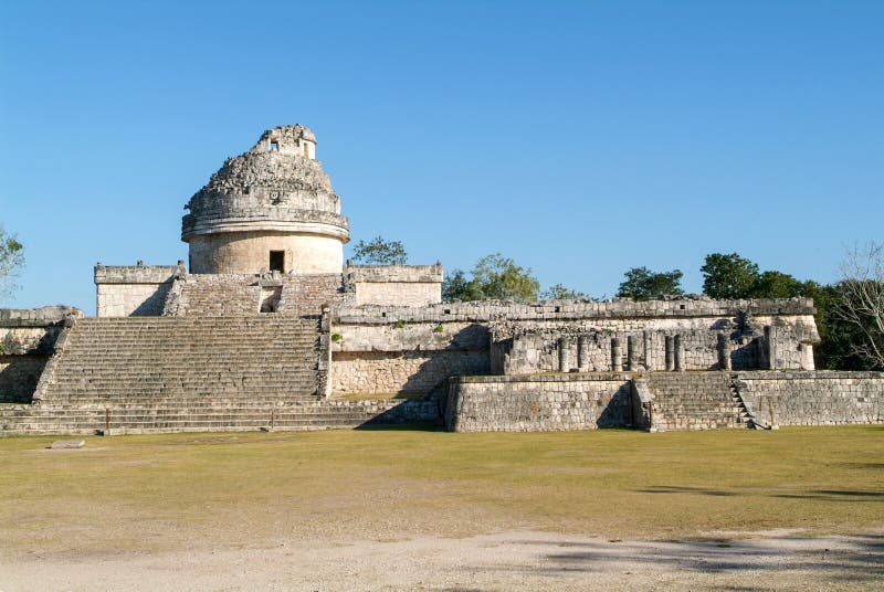 Mayan Observatory Ruin at Chichen Itza Stock Image - Image of landmark ...