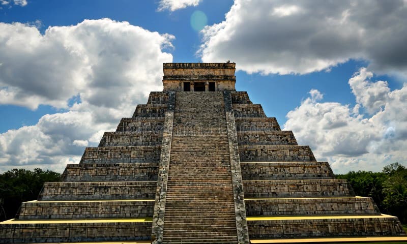 Mayan Pyramid, Chichen Itza, Timelapse 4K Stock Footage - Video of ...
