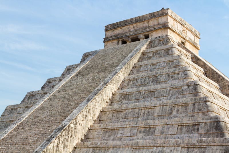 Mayan pyramid stock image. Image of archeology, cancun - 289651761