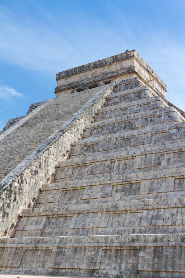 Mayan pyramid stock image. Image of daylight, yucatan - 289651835