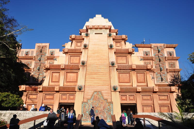 Mayan Pyramid in Disney Epcot, Orlando Editorial Stock Image - Image of ...