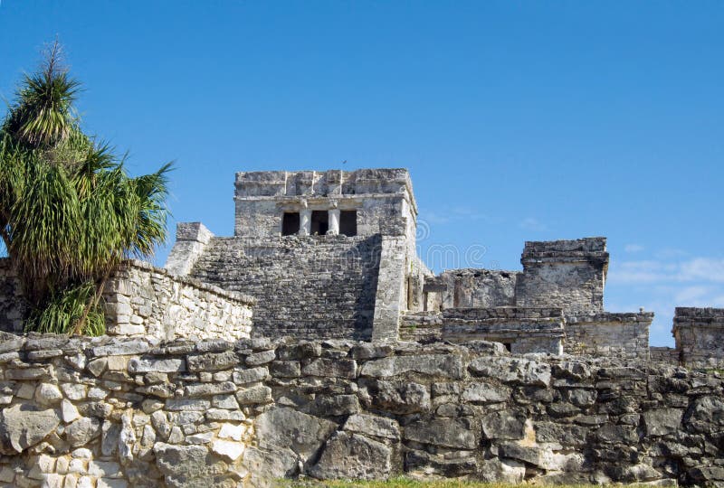 Mayan Pyramid, Tulum, Mexico Stock Photo - Image of pyramid, building ...