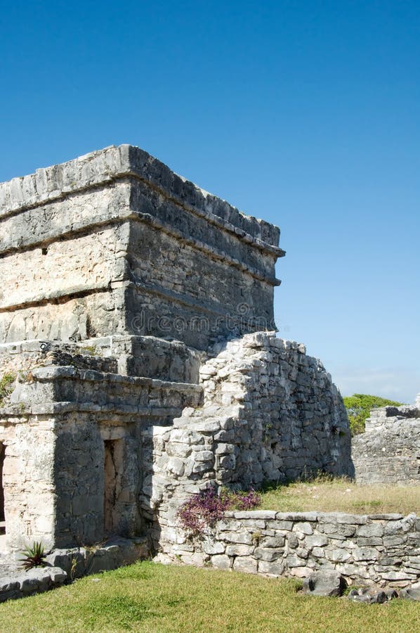 Mayan Pyramid, Tulum, Mexico Stock Photo - Image of ruins, temple: 39912384
