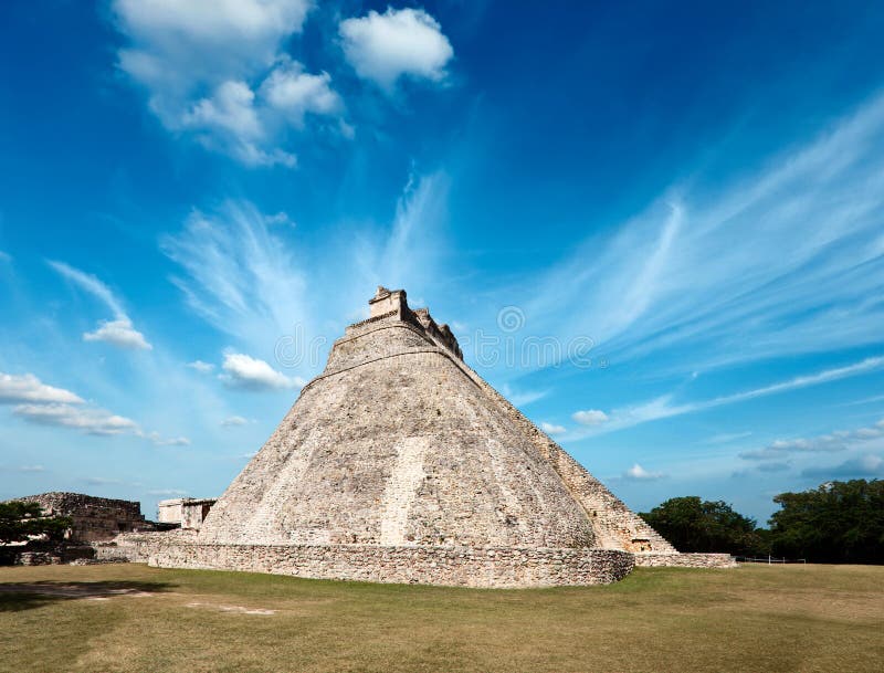 Mayan Pyramid. Uxmal, Mexic Stock Image - Image of maya, archaeology ...
