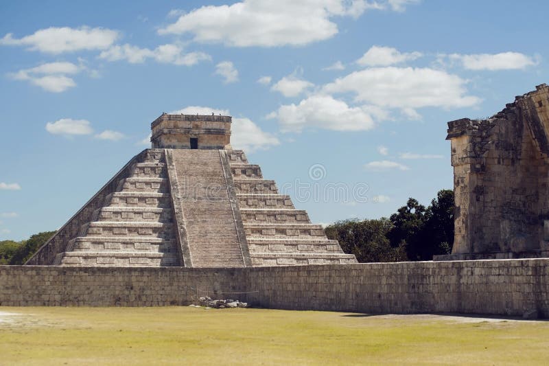 Mayan pyramids stock image. Image of archeology, latin - 92490807