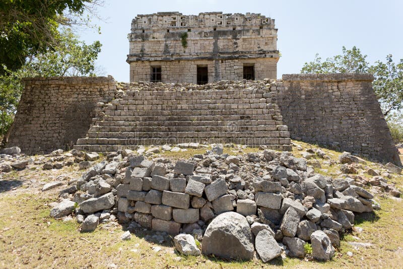 Mayan Ruin with Pile of Fallen Blocks in Front Stock Photo - Image of ...