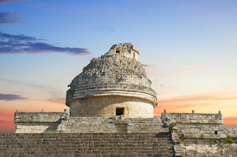 Mayan Temple, Chichen Itza, Mexico Stock Photo - Image of riviera, maya ...