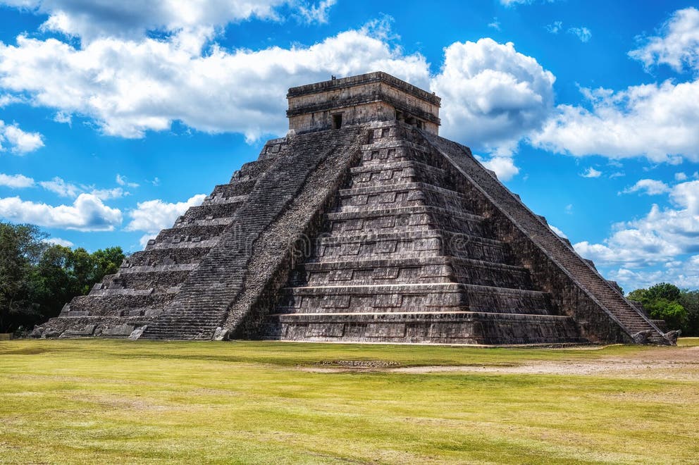 Mayan Temple Pyramid of Kukulkan, - Chichen Itza Editorial Photography ...