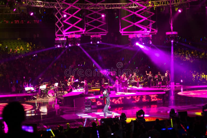 Mc Hotdog Shanghai Live Show Editorial Stock Image - Image of cheer ...