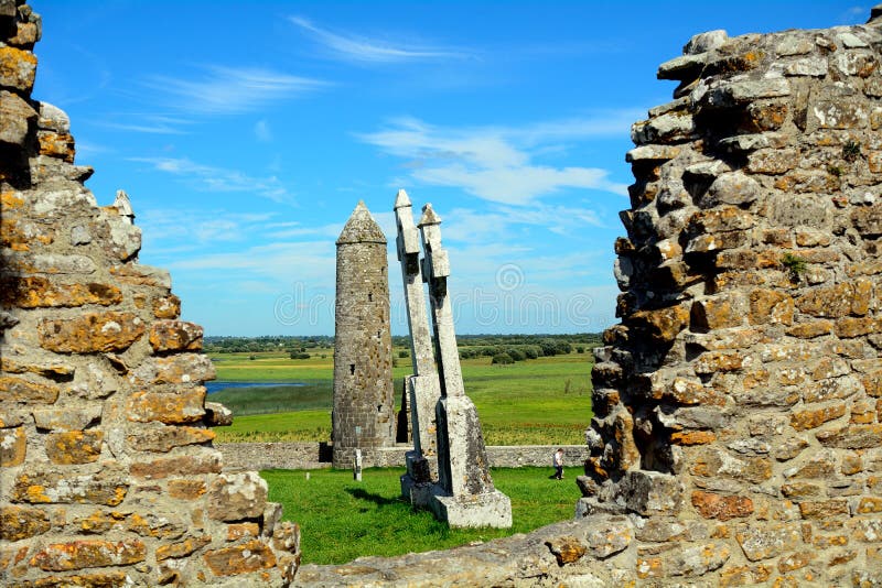 McCarthy Tower, Clonmacnoise, Ireland Editorial Photo - Image of ...