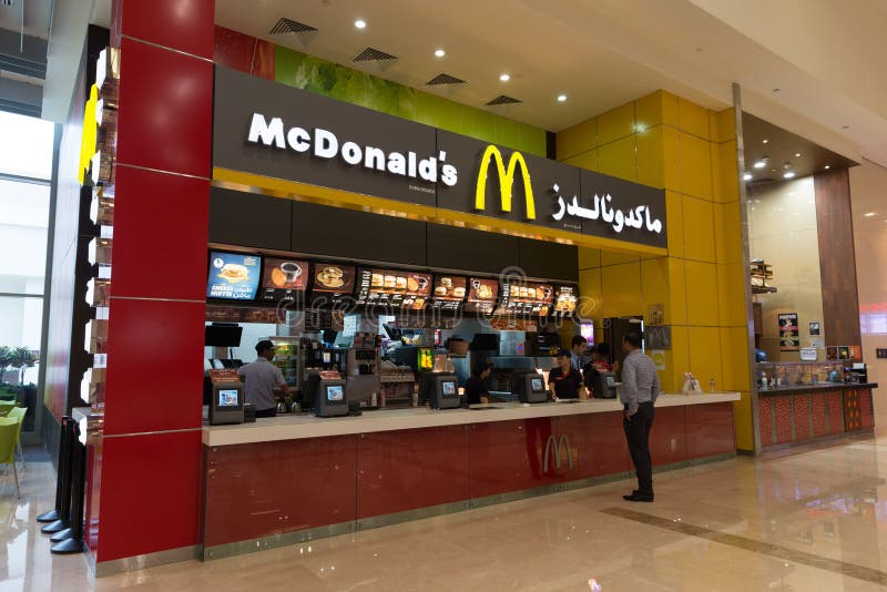 McDonald's En Dubai, United Arab Emirates Foto de archivo editorial ...