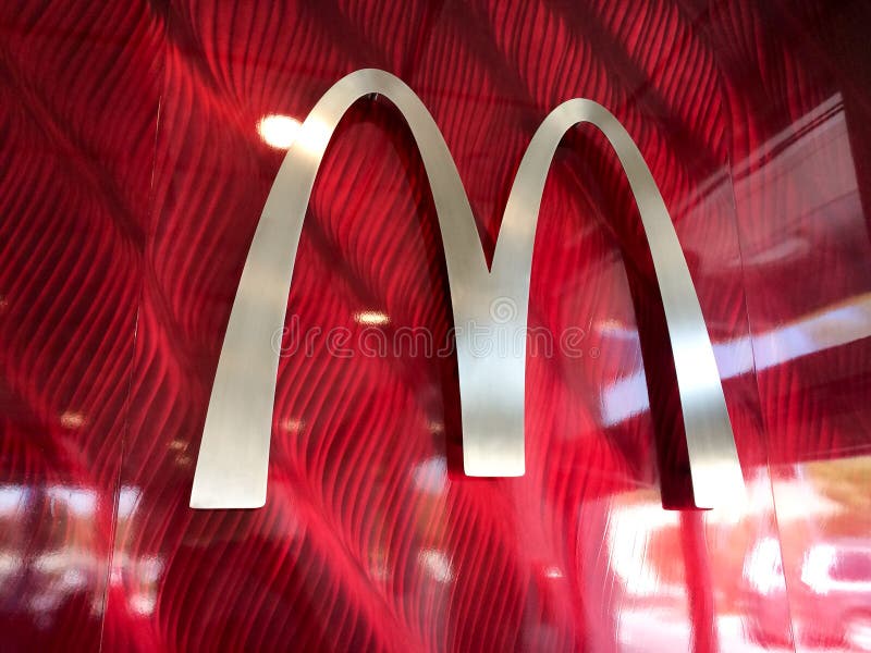 523 Mcdonalds Logo Red Background Stock Photos - Free & Royalty-Free ...