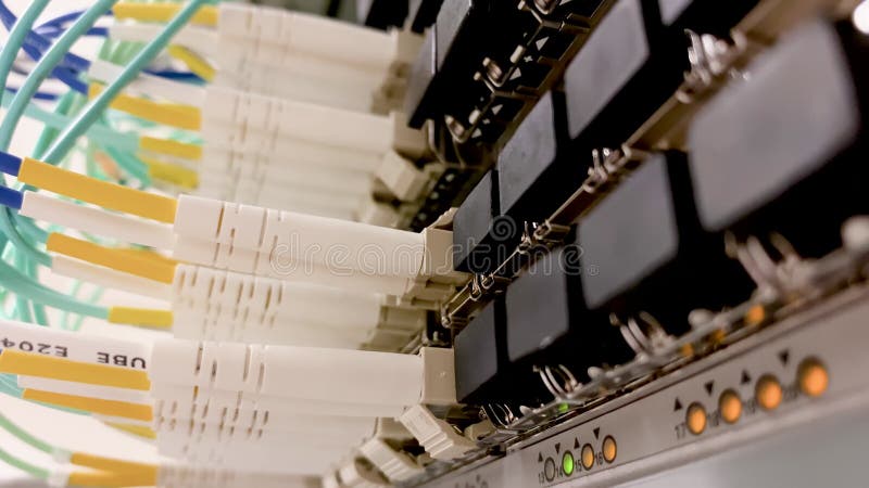 MDS SAN Switch on Heavy Load Stock Video - Video of heavy, load: 231653097