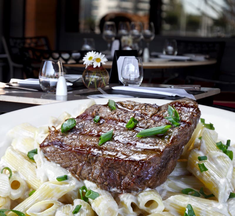 24,871 Fancy Restaurant Plate Stock Photos - Free & Royalty-Free Stock ...