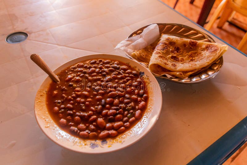 Meal in Kenya - Beans with Chapa Stock Image - Image of bowl, cuisine ...