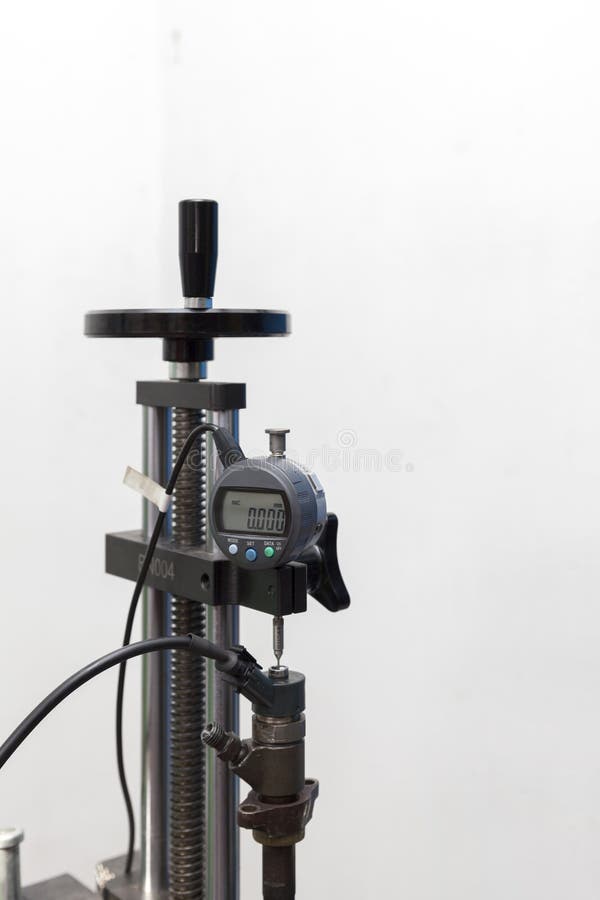 Measuring Instrument, Micrometer Stock Image - Image of mechanical ...