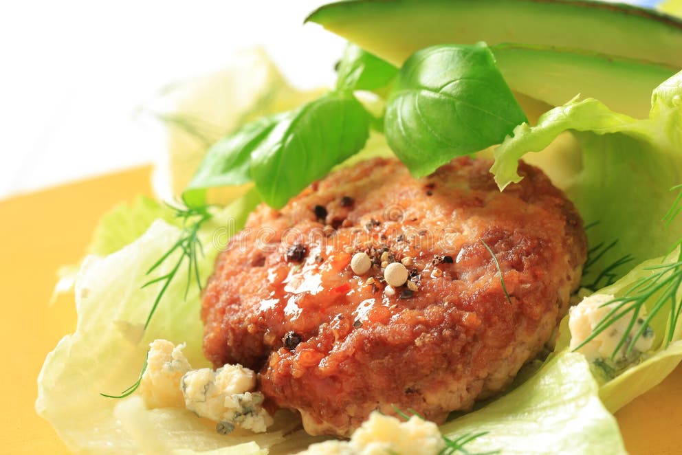Meat Patty on Lettuce Leaves Stock Image - Image of beef, entree: 22624217