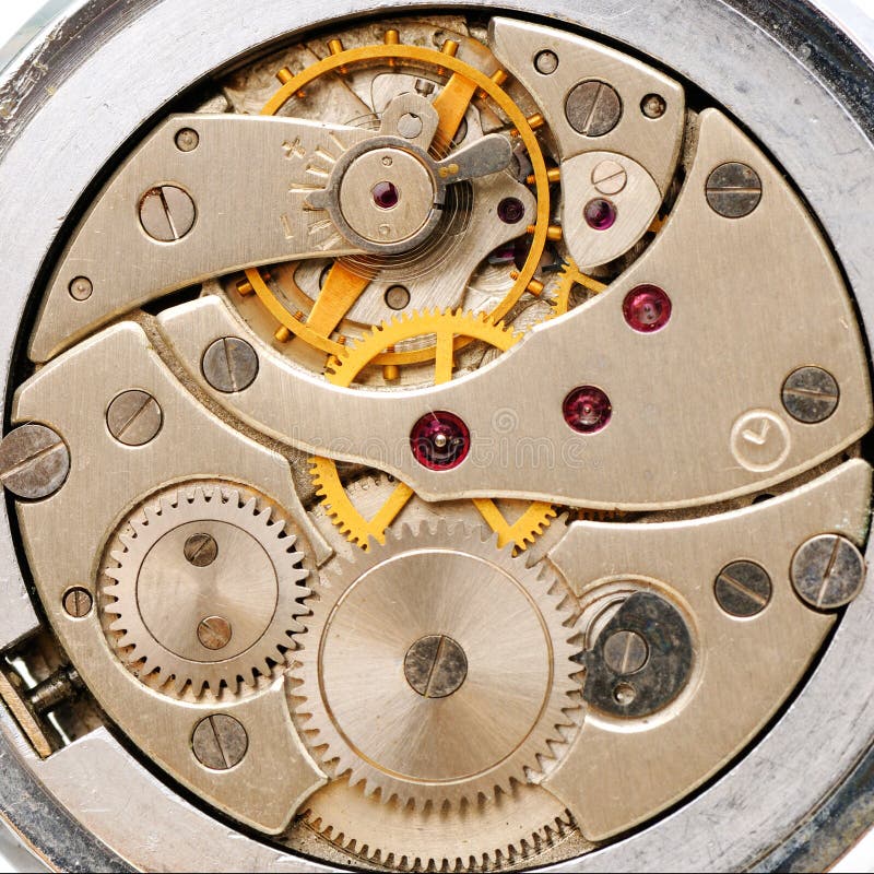 Engranajes Y Muelle Principal En El Mecanismo De Un Reloj Imagen de ...