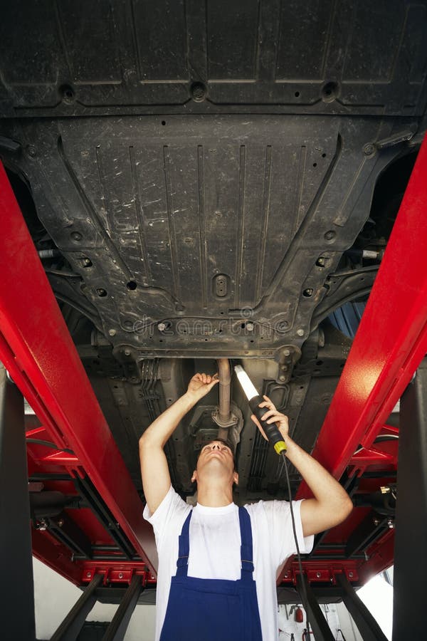 Mechanic stock image. Image of confidence, fixing, caucasian - 10203895
