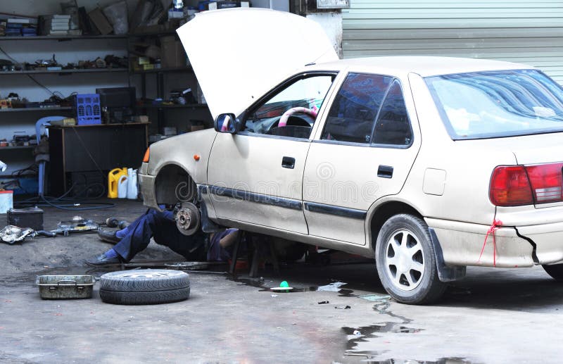 Jacking Rear End Stock Photos - Free & Royalty-Free Stock Photos from ...