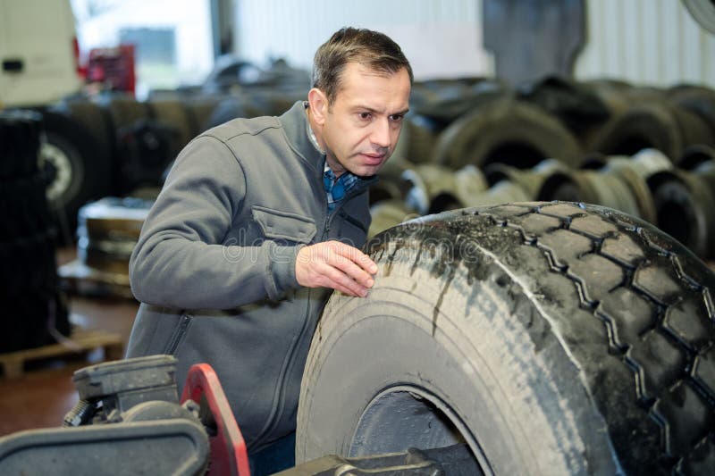 Hgv Mechanic Stock Photos - Free & Royalty-Free Stock Photos from ...