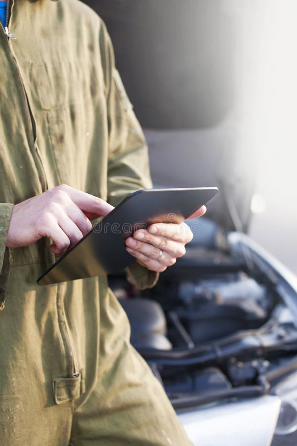 Mechanic Using Tablet Computer Stock Image - Image of computer, help ...
