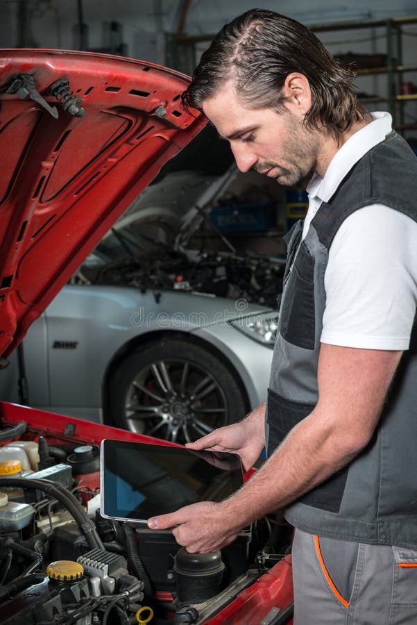 Car Mechanic in Auto Repair Service, Starting Stock Photo - Image of ...