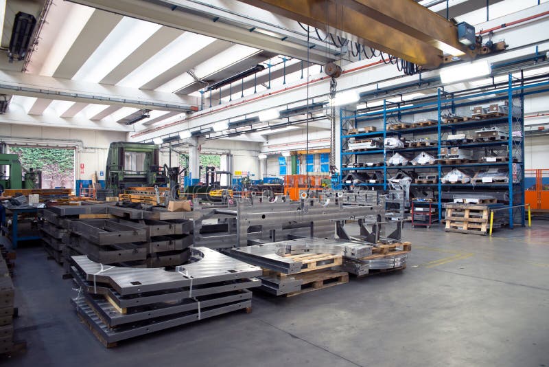 Mechanical workshop stock image. Image of building, occupation - 78236651